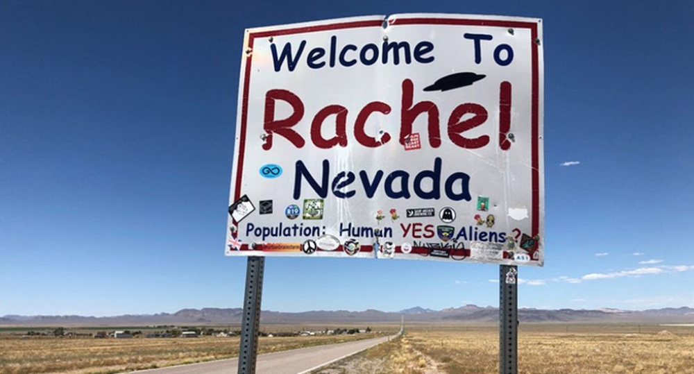 Área 51: así es el pueblo vecino - Alien Detected